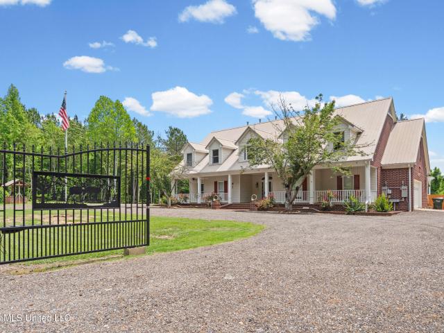 139 Pine Ridge Cove