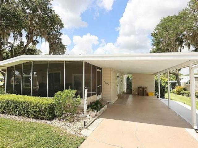 139 Royal Palm Dr, Leesburg, FL 34748