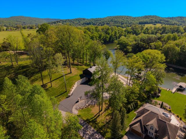 139 River Oaks Dr, Sparta, TN 38583 | MLS #3182 | Compass