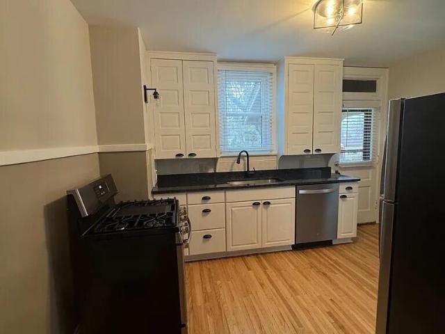 139 W Como Avenue