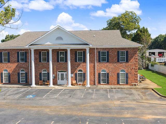 139 W Ellis Rd