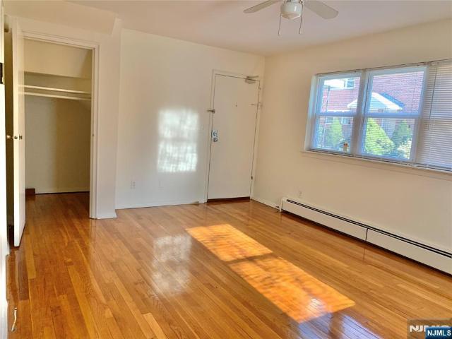 139 W Englewood Avenue # 1A