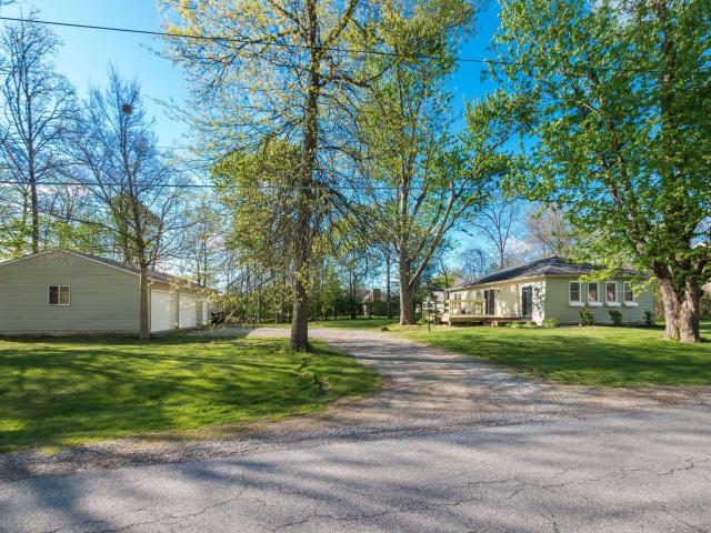 139 W Hiawatha Drive