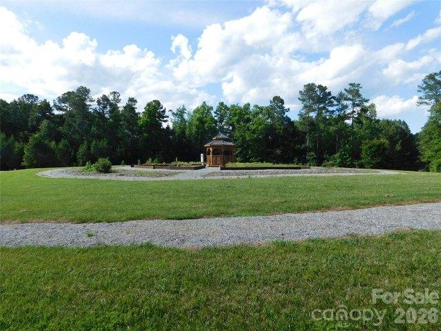 139 W Settings Blvd NW Unit 106, Valdese, NC 28690