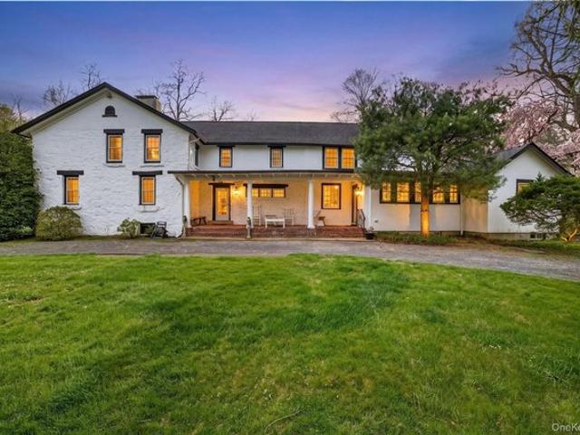 139 Watch Hill Rd, Cortlandt Manor, NY 10567