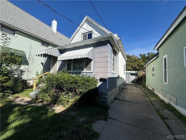 139 Weimar Street