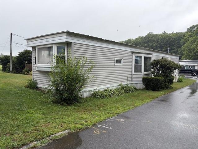 139 West St Trlr 1, Hatfield, MA 01088