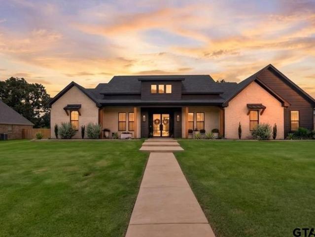 139 White Gail Ln, Bullard, TX 75757
