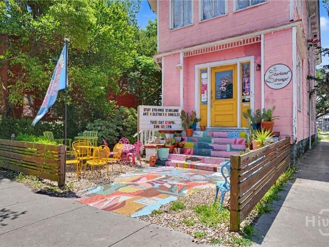 17 41ST ST Street