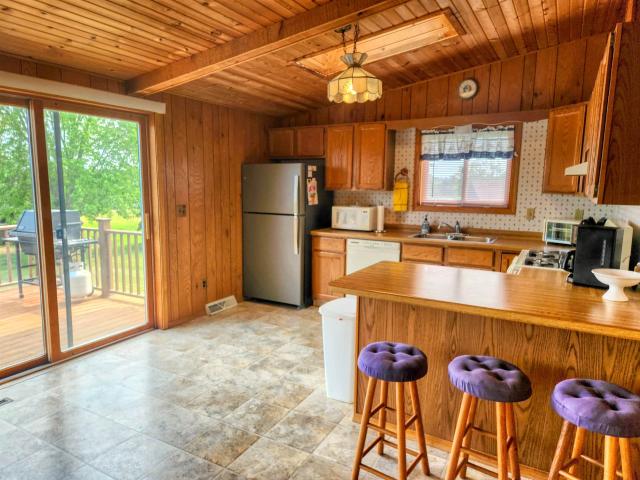 17 65 Lakeview Drive
