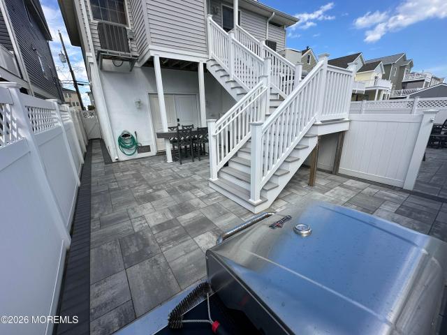 17 7th Avenue Unit REAR/SIDE