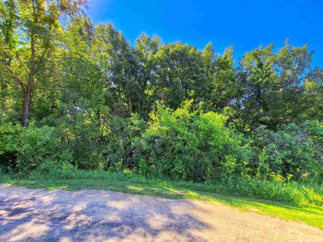 17 109 & 110 Hidden Cove Court