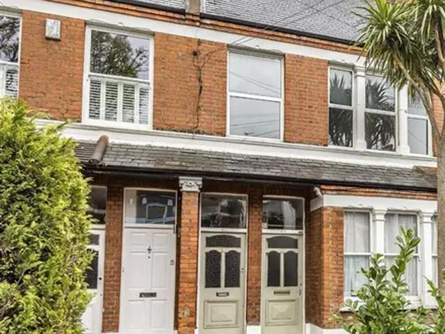 17, 19 Ashleigh Road, London, SW14 8PY, United Kingdom | 3 bed apartment for rent #136498368 | Rentberry