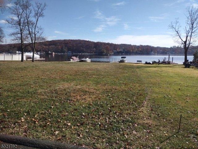 17 19 Shore Rd, Jefferson Township, NJ 07849
