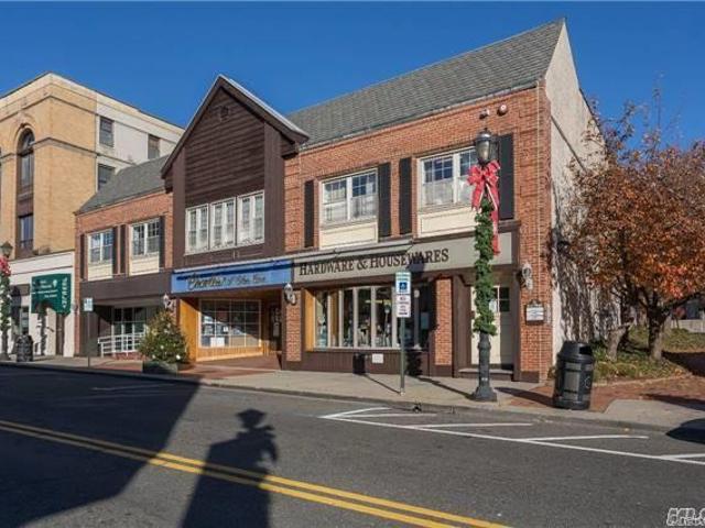 17 21 Glen Street Second Floor
