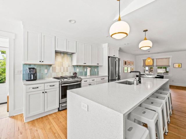 17 26th Avenue