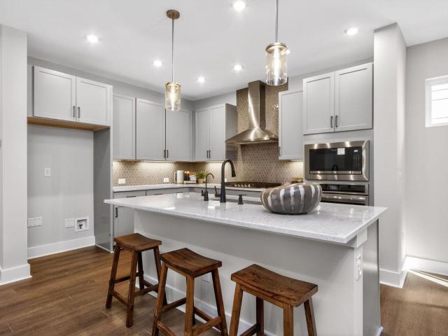 17 Tallgrass Road