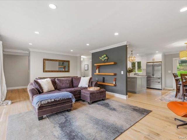 17 Tewkesbury Road