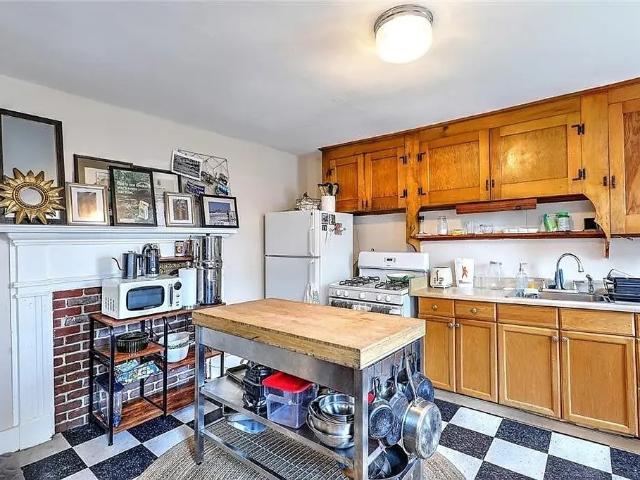 17 Thayer Street 2