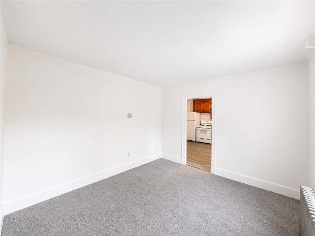 17 Thayer Street 2