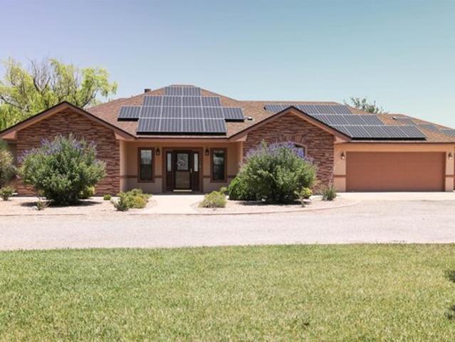 17 Townsend Trl, Roswell, NM 88201