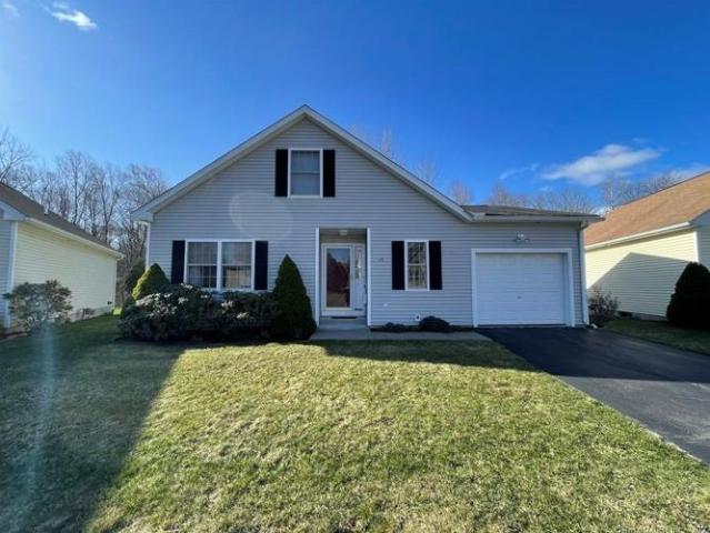 17 Trading Cove Cir Norwich, CT 06360 in Norwich, Connecticut