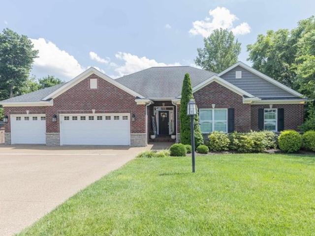 17 Victoria Dr, Newburgh, IN 47630
