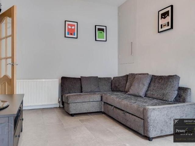 17 Victoria Road, Bangor, BT20 5EX