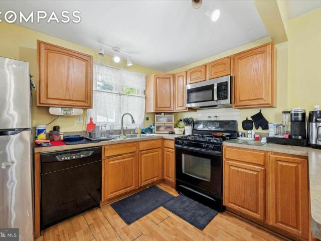 17 W Magnolia Ave, Aldan, PA