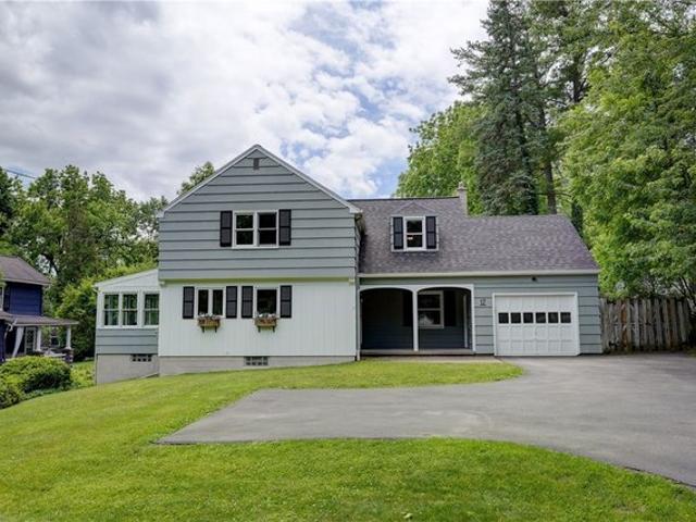 17 W Jefferson Rd, Pittsford, NY 14534