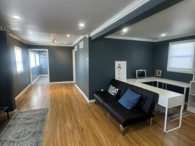 17 W Pine St, Enola, PA 17025