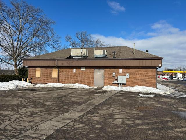 17 W Schrock Road