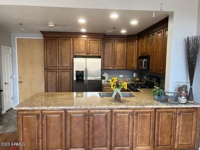17 W Vernon Ave #613, Phoenix, AZ 85003
