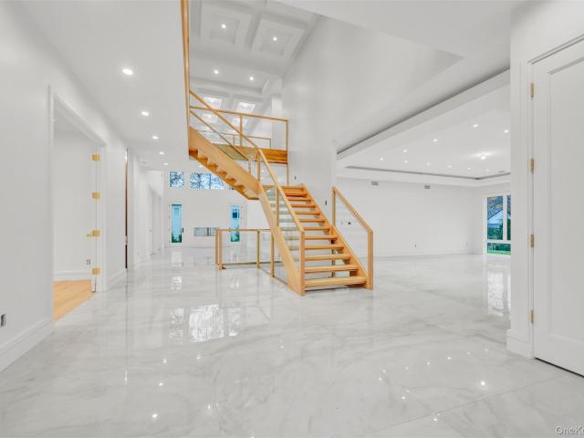 17 Wallenberg Circle