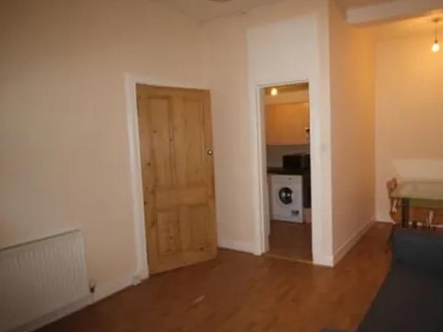 17 Wardlaw Street, City of Edinburgh, EH11 1TJ, United Kingdom | 1 bed apartment for rent #167871961 | Rentberry