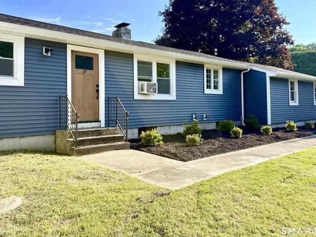 17 Wauregan Rd, Canterbury, CT 06331