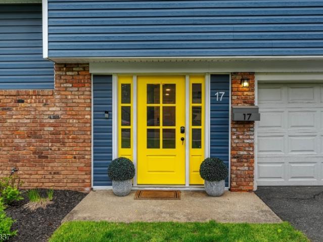 17 Wessman Dr