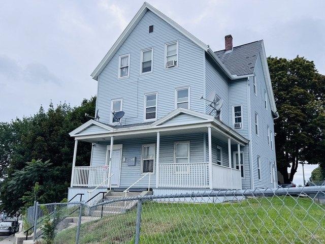 17 Winthrop St, Worcester, MA 01604