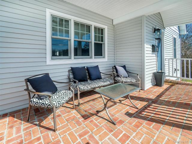 17 Winans Place
