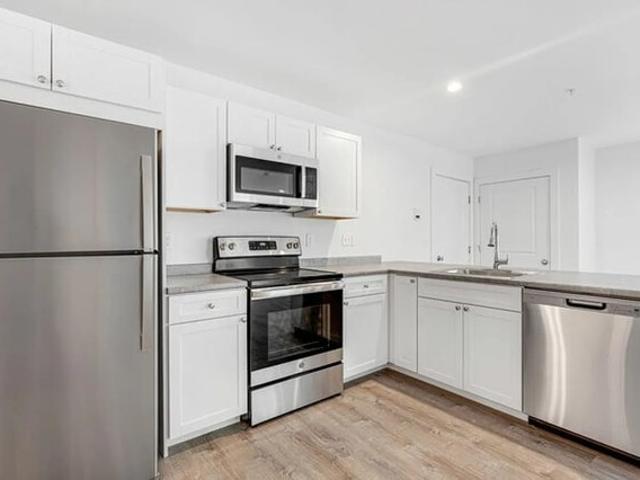 17 Winchester Dr, Portland, ME 04103
