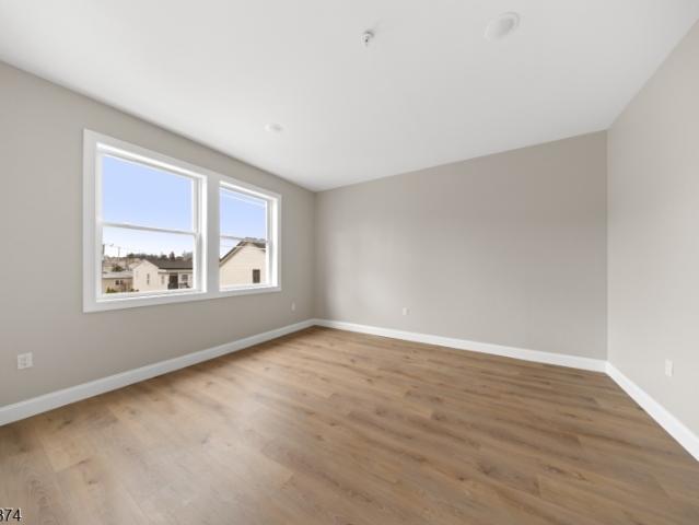 17 Wickham St, Unit 202, Passaic, NJ 07055 | MLS #4042