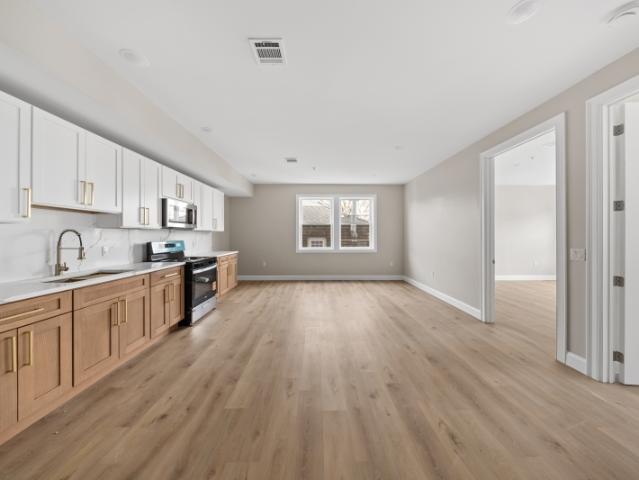 17 Wickham St # 203