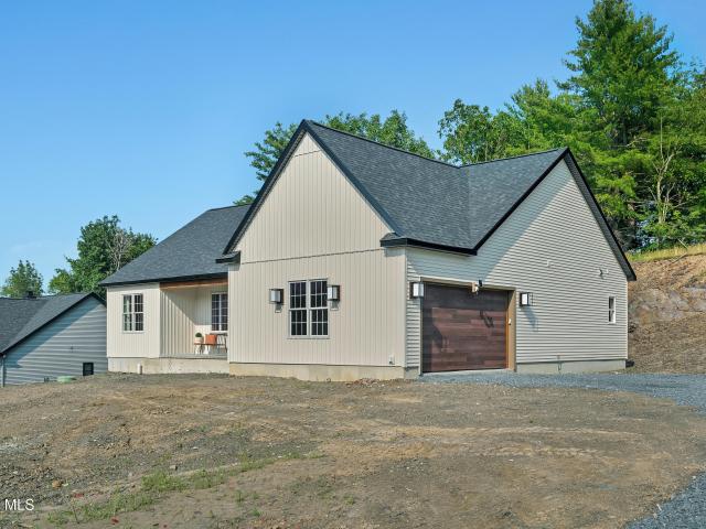 17 Woodland Hill Road