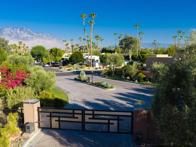 17 Ambassador Cir, Rancho Mirage, CA 92270