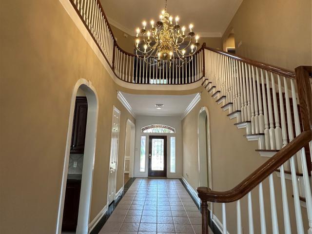 17 Ambleside Crescent Drive