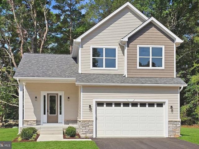 17 Anchorage Dr, Montross, VA 22520