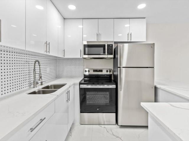 17 Andover A, West Palm Beach, FL 33417 | MLS #R11143