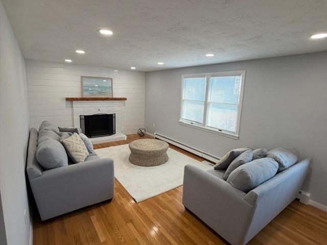 17 Andrew Rd