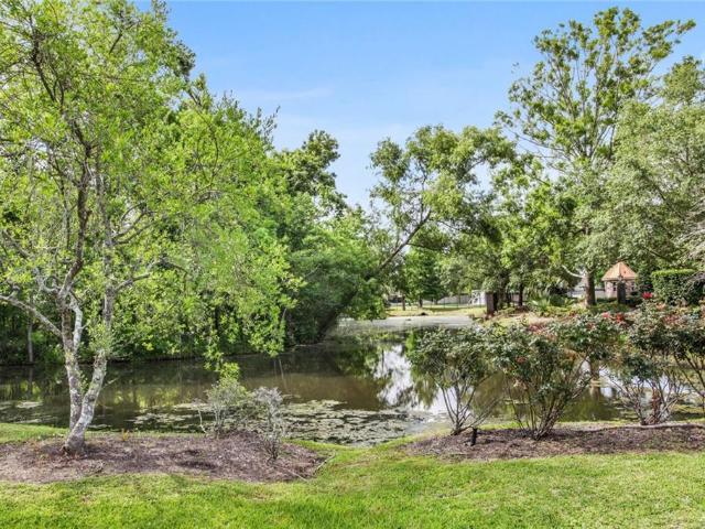 17 Arbor Circle