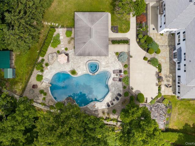 17 Audubon Trail